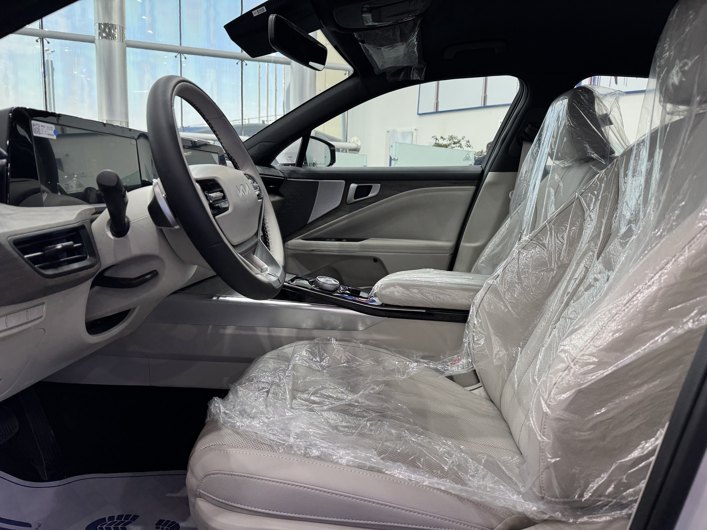 LEASE A NEW CAR - Aayan