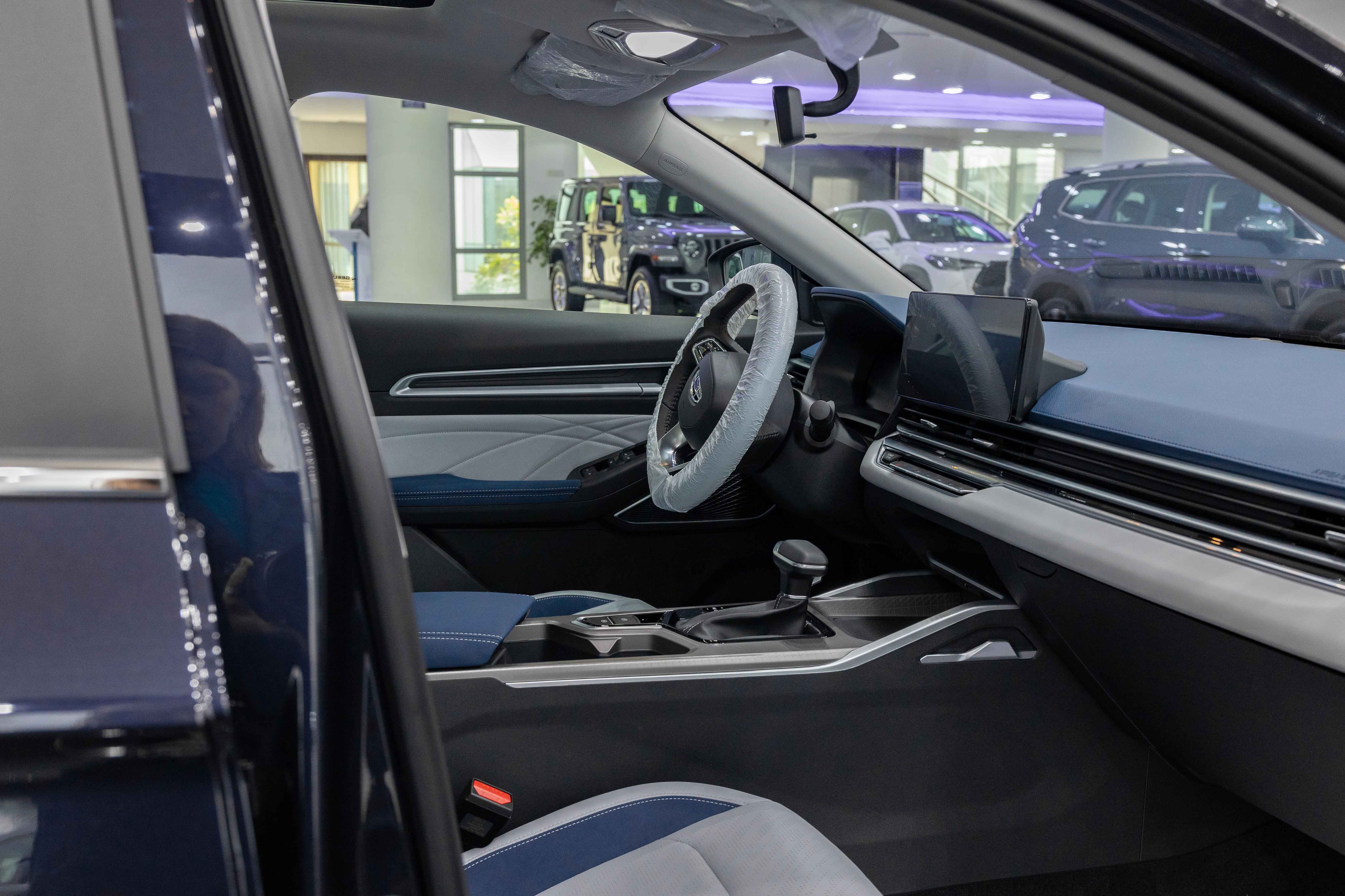 LEASE A NEW CAR - Aayan